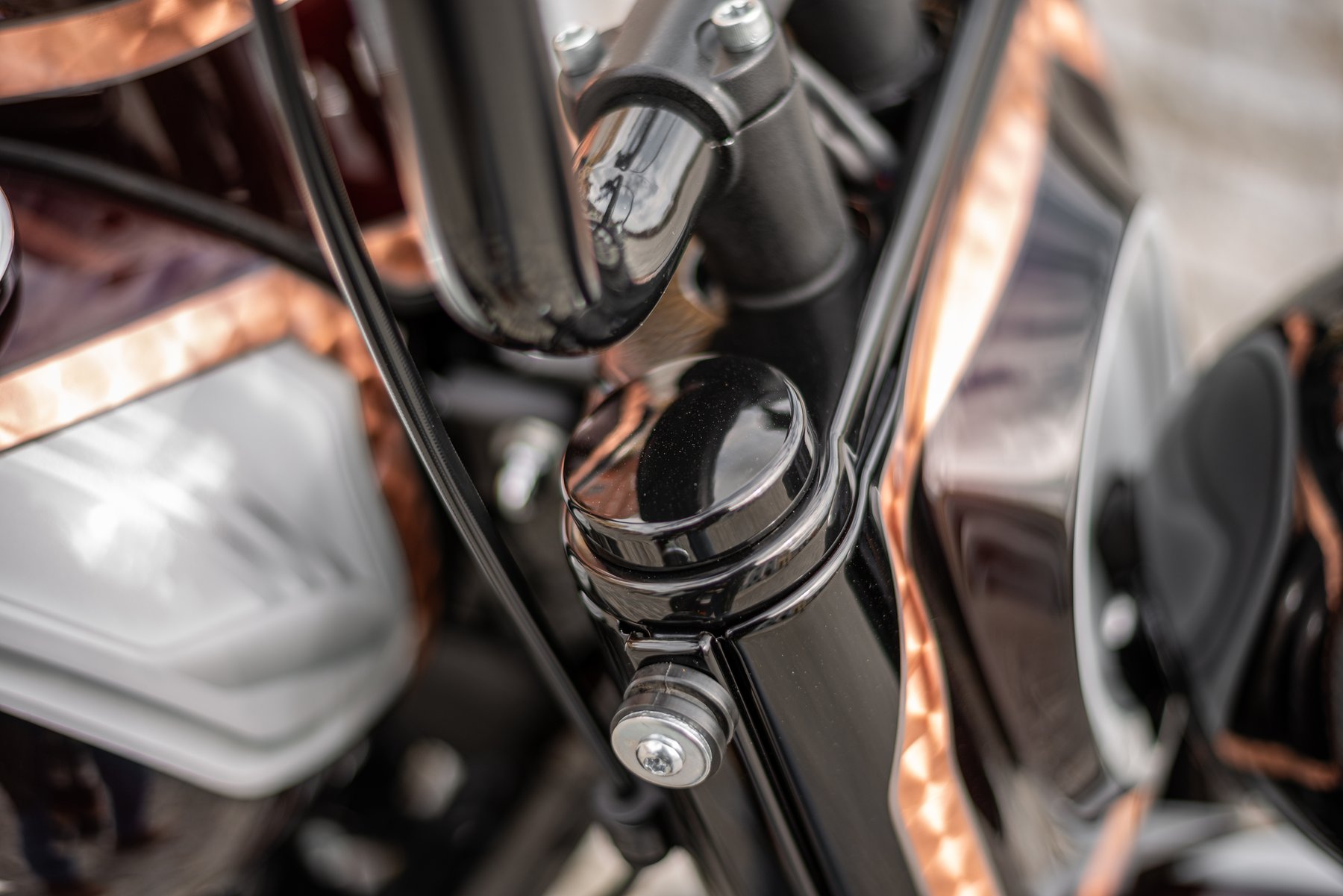 Killer Custom Fork Tube Cap Bolt Covers In Gloss Black For Harley ...